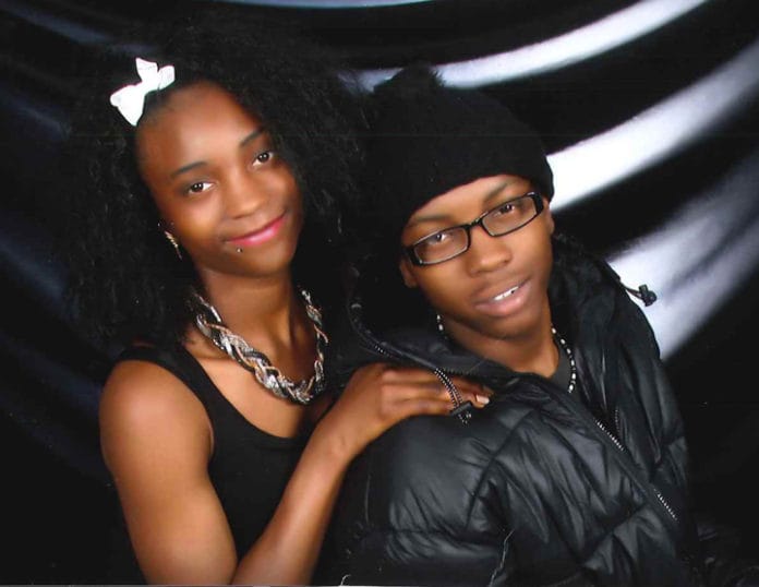 Yalani just wanted to cash his paycheck to help his mom with the rent